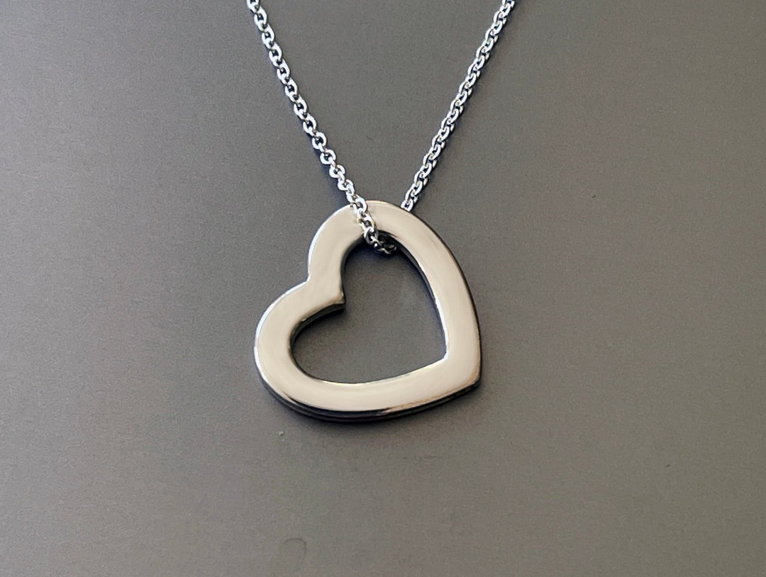 Valentine Silver Heart on a 16chain - Etsy Österreich