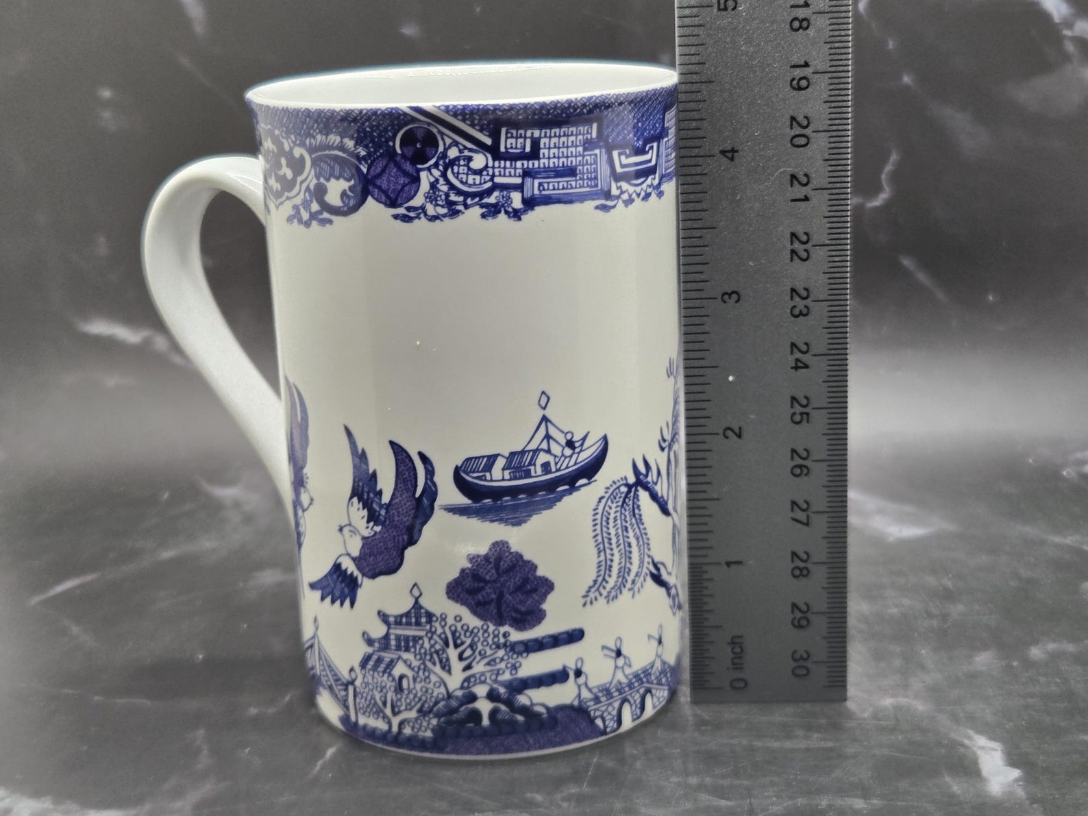 Vintage Royal Culbertson Blue Willow Pattern Mug – Stain Resistant ...