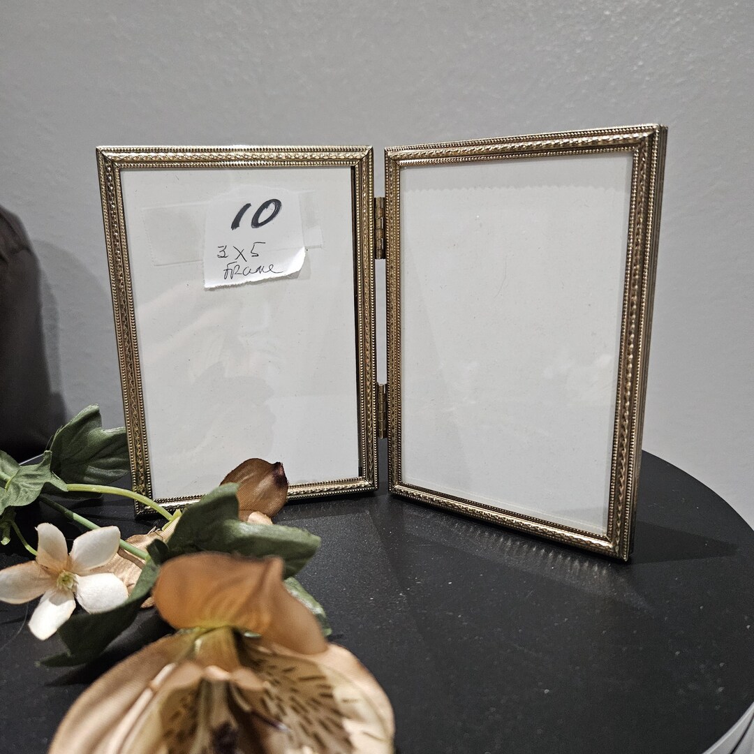 Bi-fold 3x5 Frame Fancy Gold Tone Metal Free Standing Wedding Item ...