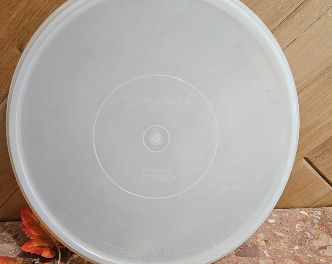Tupperware Tupper Seal 224-5 Vintage Large Lid Retro Tupperware ...