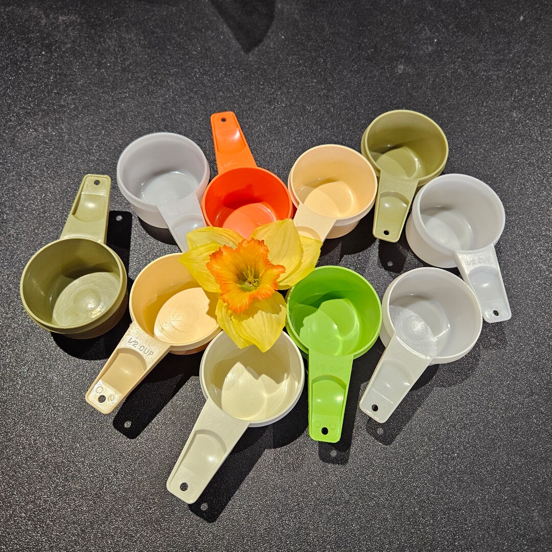 Tupperware Measuring Cups 1/2 Cup You Pick Kitchen Utensils Vintage ...