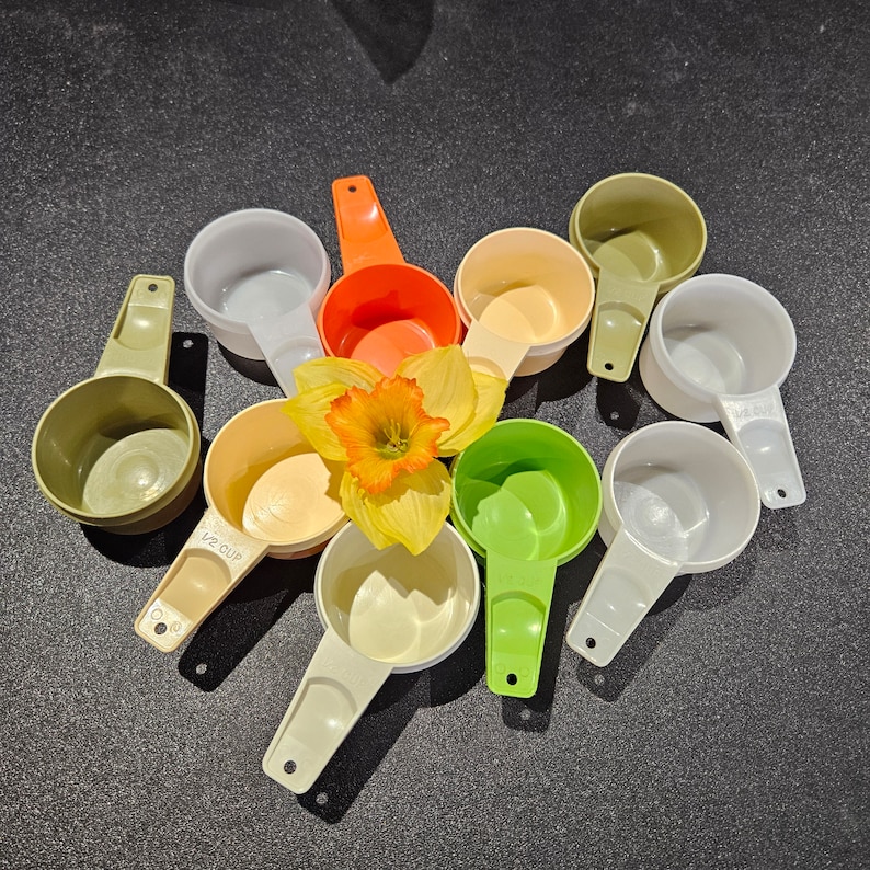 Tupperware Measuring Cups 1/2 Cup You Pick - Etsy