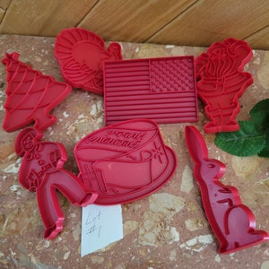 Choice Lot of 7 Vintage Tupperware Red Cookie Cutters 2 Lots Available ...