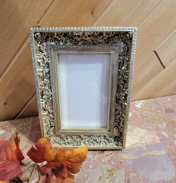 Photography Free Standing Picture Frame Lovely Vintage Silver Metal ...