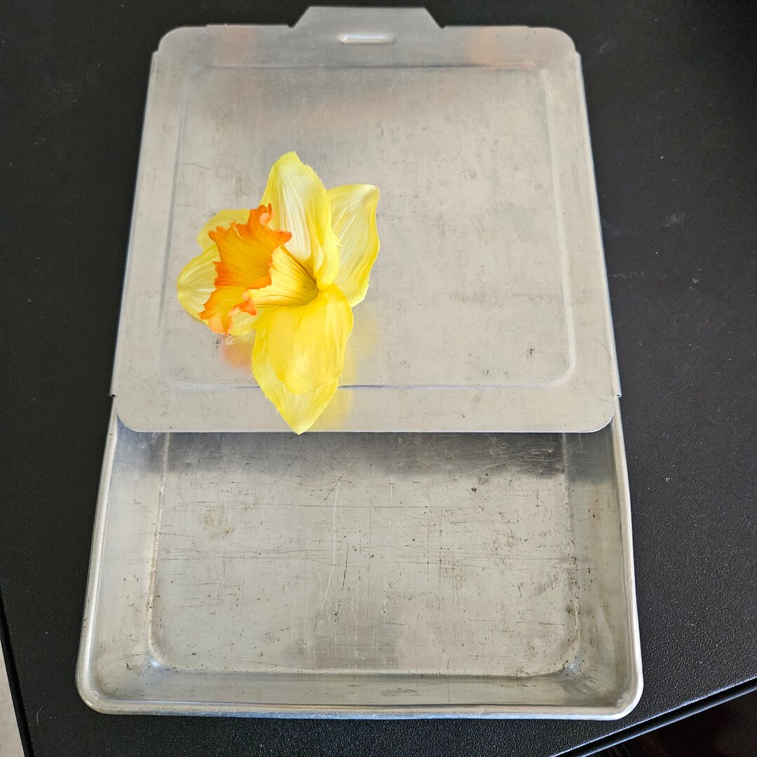 Vintage Aluminum Brownie Pan With Sliding Lid Rare Size 8x8x2 Inch ...