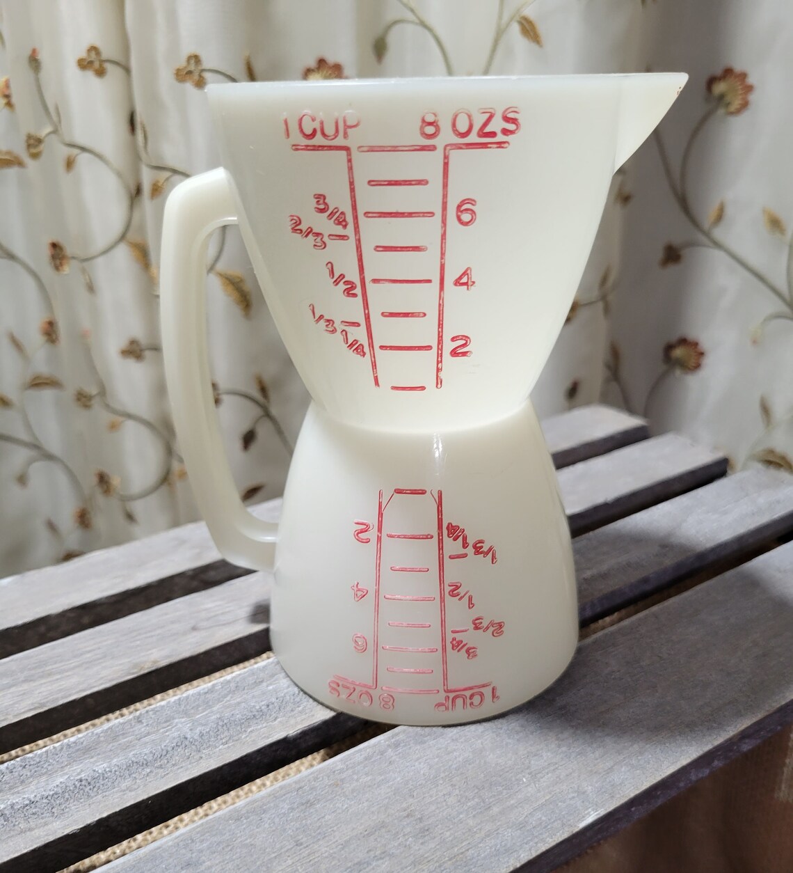 Vintage Tupperware / Wet and Dry Measuring Cup / Kitchen - Etsy