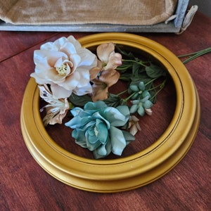 Vintage Wooden Round Decorative Plate Holder for an 8 Inch Plate Sold ...