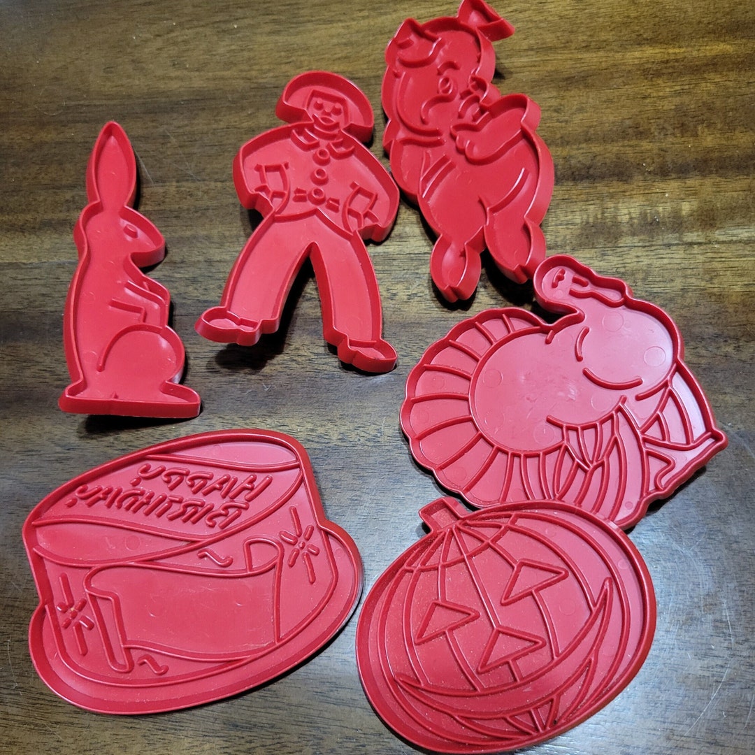 6 Vintage Tupperware Cookie Cutters Birthday Cake Gingerbread Man ...