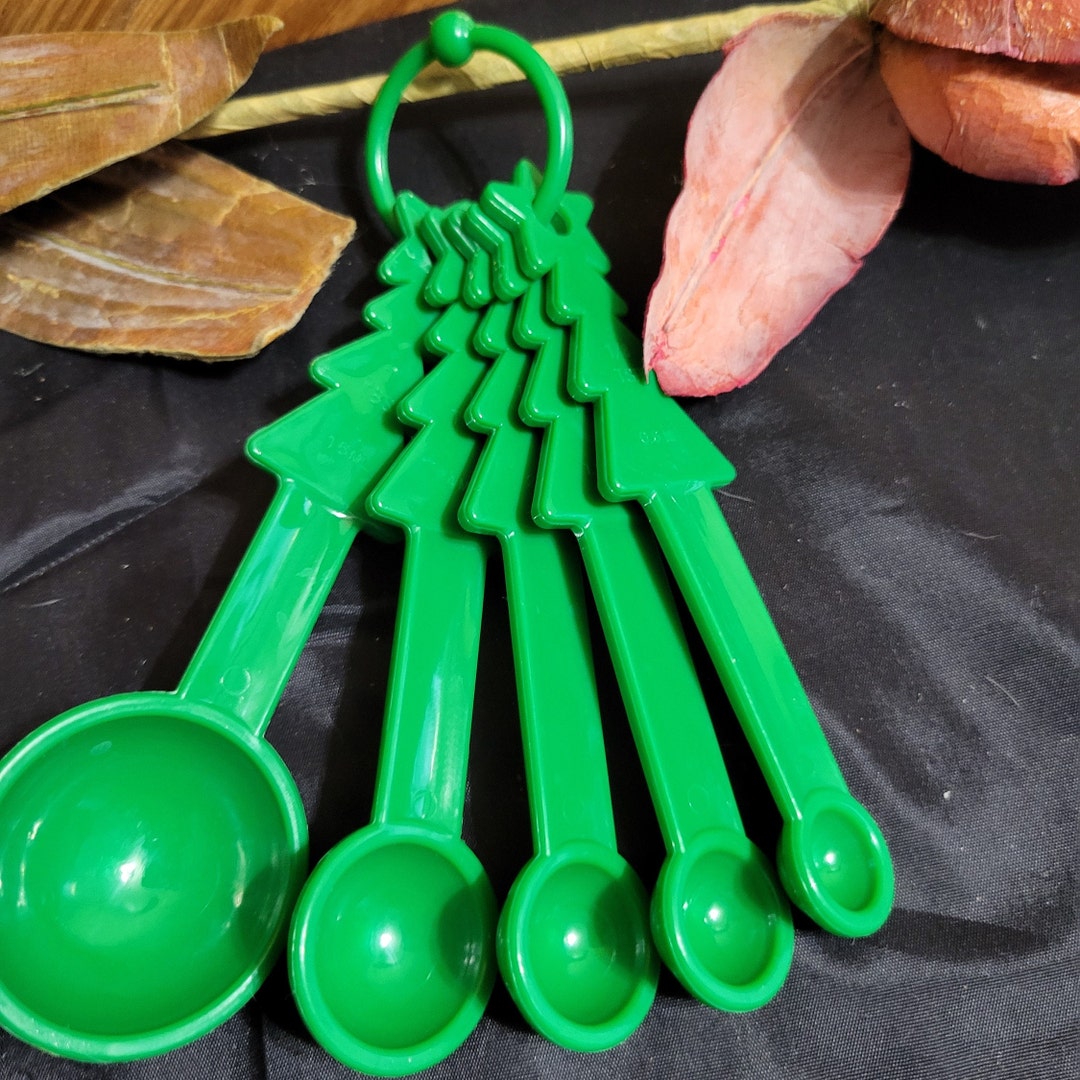 Measuring Spoons 6 Piece Set Christmas Tree Design Cooking Gadgets ...