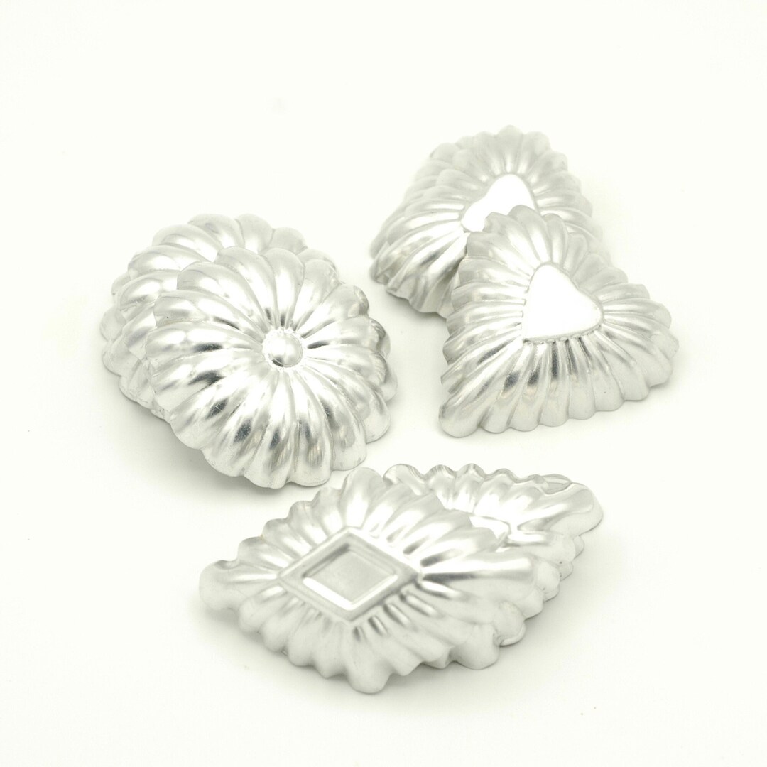 12 Vintage Fluted Molds, Gelatin Molds, Candy Molds, Chocolate Molds ...