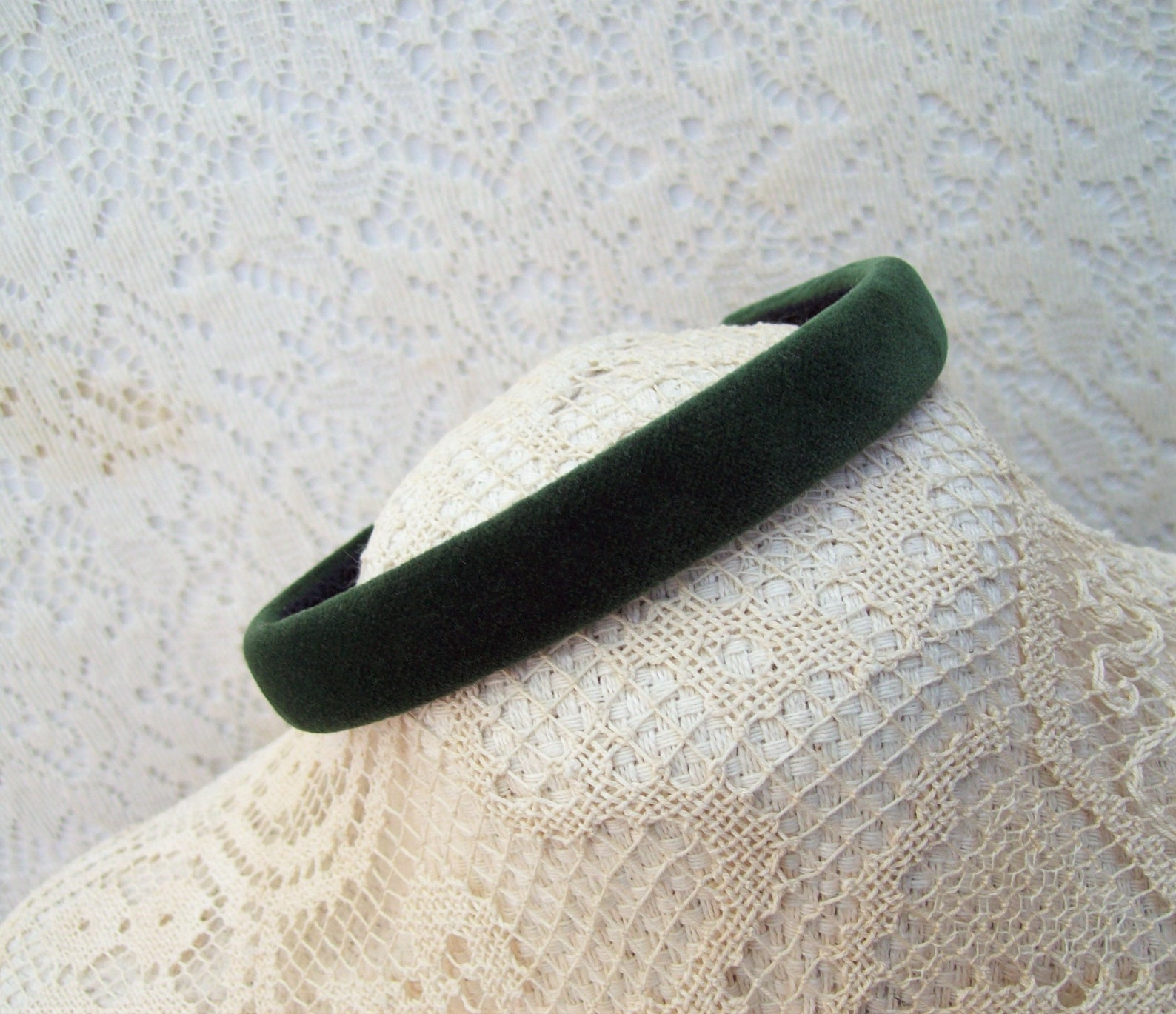 Narrow velvet hairband green | Etsy