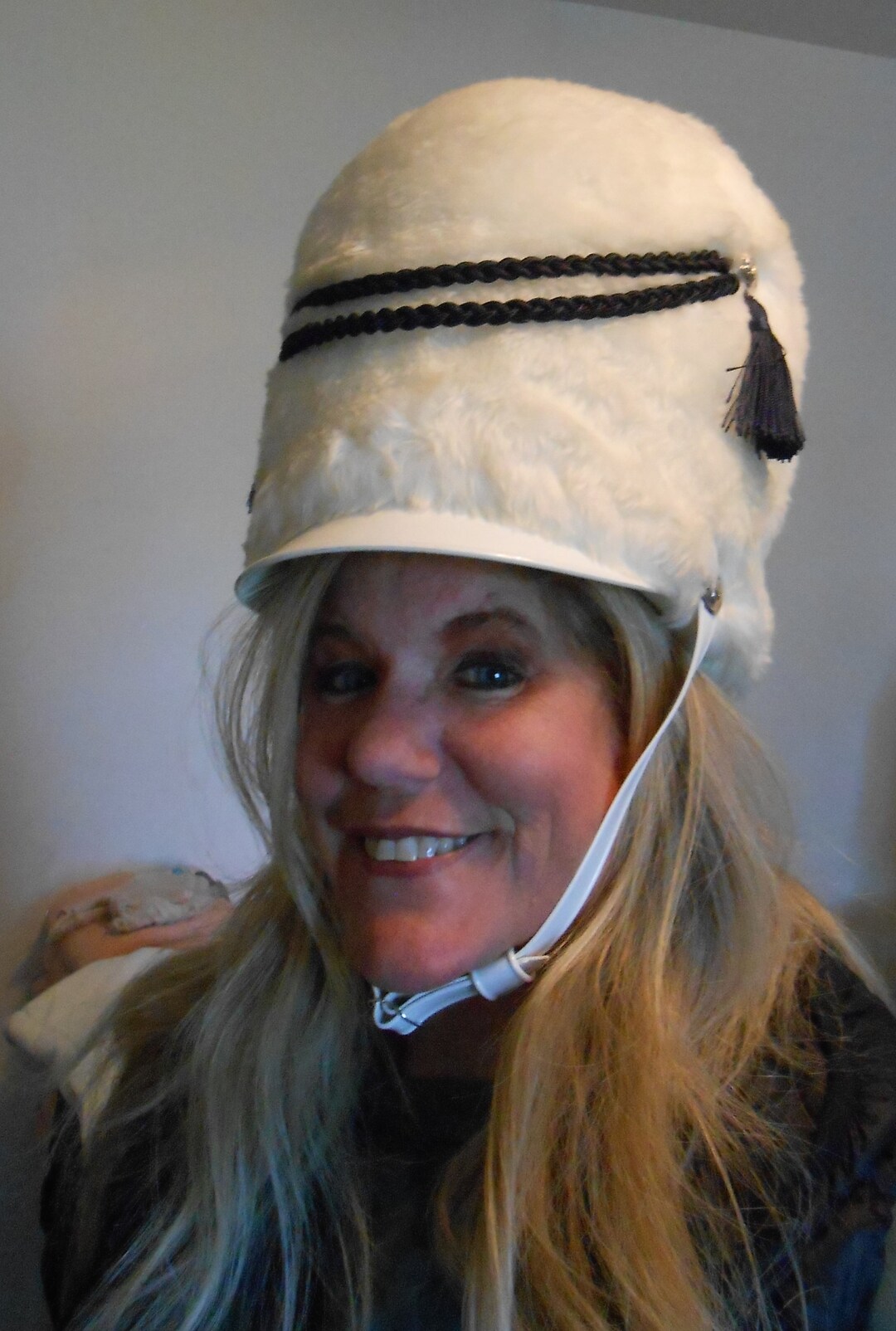 Vintage 1970’s Navy and White Majorette Hat/helmet With Faux White Fur ...