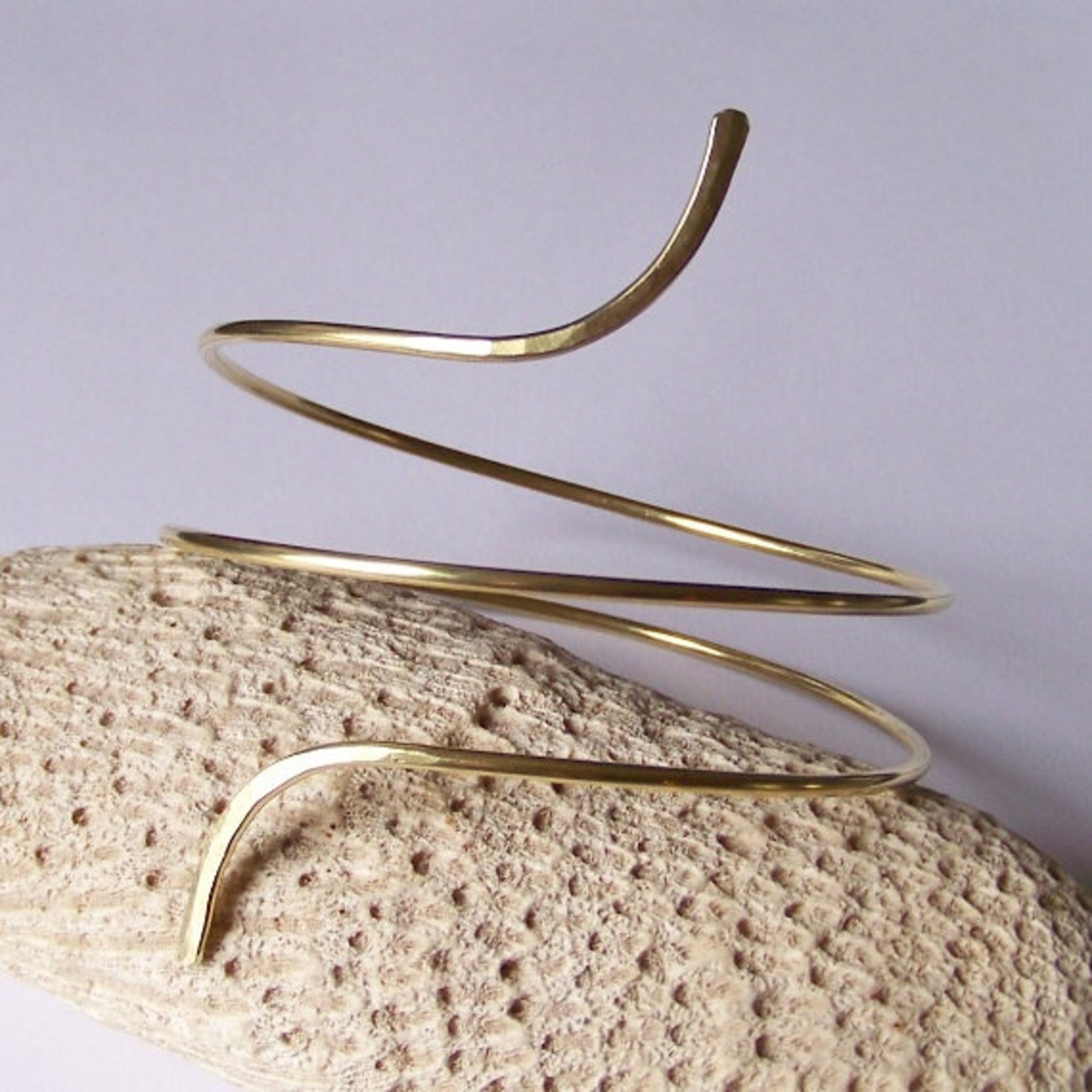 Gold Armlet Smooth Wrap Around Arm Band With Hammered Ends - Etsy