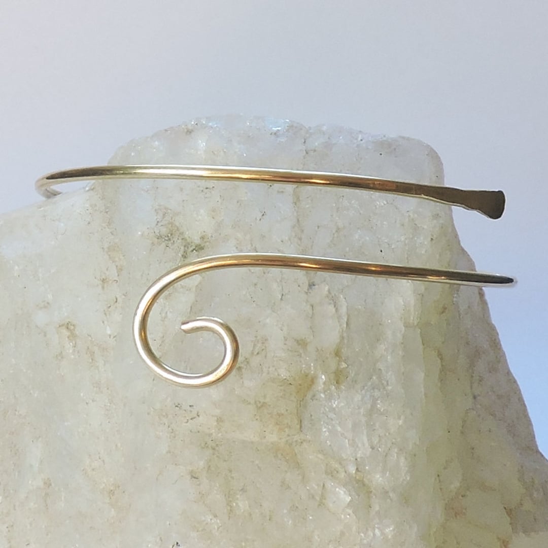 Gold Armlet - Upper Arm Jewelry - Single Swirl Armband - Arm Band ...