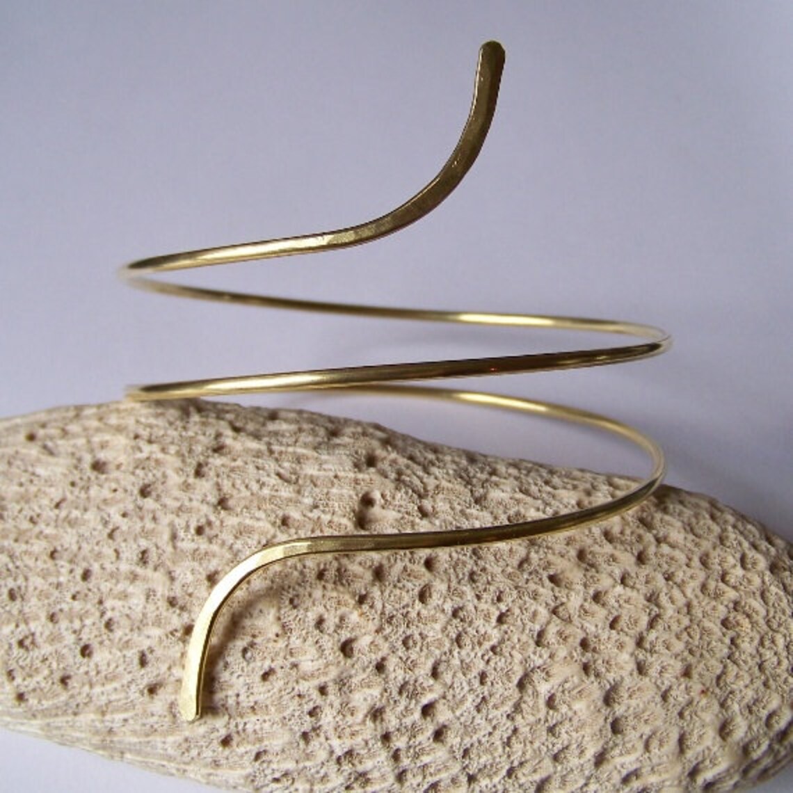 Gold Armlet Smooth Wrap Around Arm Band With Hammered Ends - Etsy
