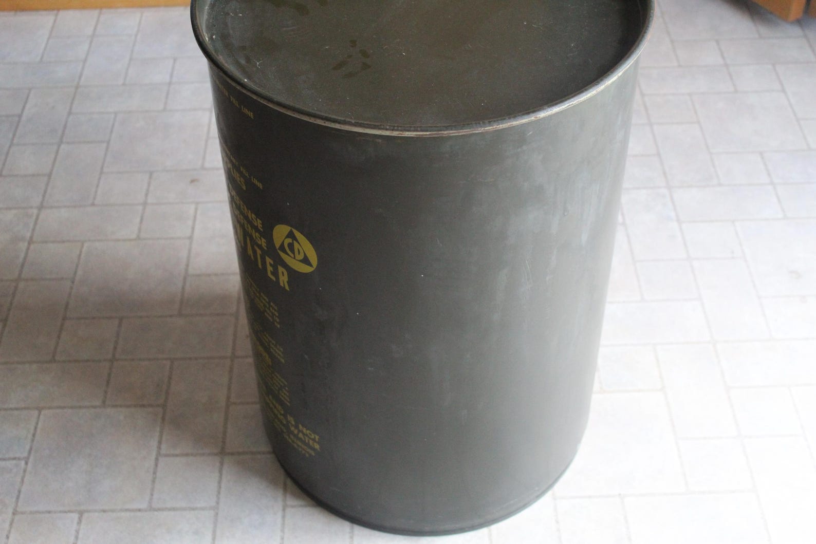 Vintage Cold War Civil Defense 17-1/2 Gallon Drinking Water Storage ...
