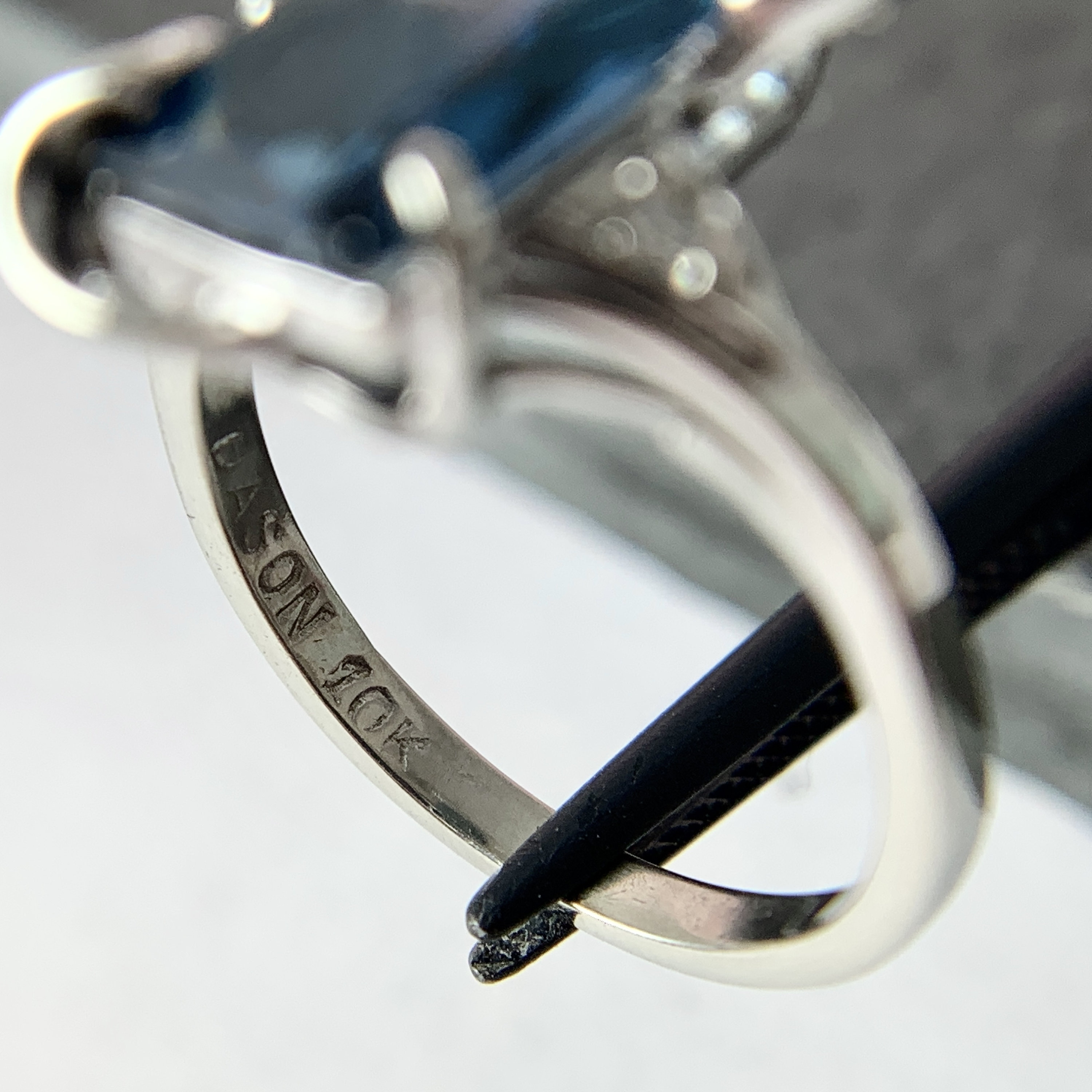 Vintage Dason 10k London Blue Topaz and Diamond White Gold Ring (A2593 ...