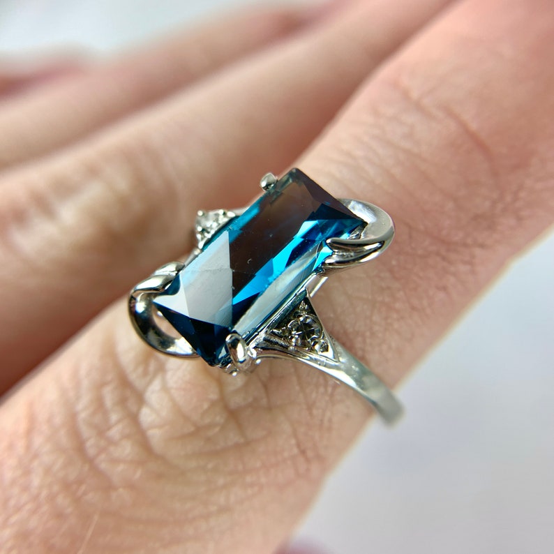 Vintage Dason 10k London Blue Topaz and Diamond White Gold Ring (A2593 ...