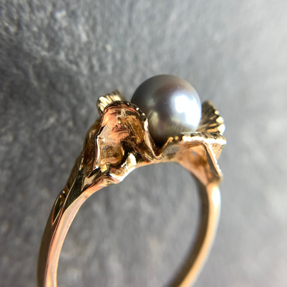 Vintage Pearl Flower Ring in 14k Yellow Gold - Etsy