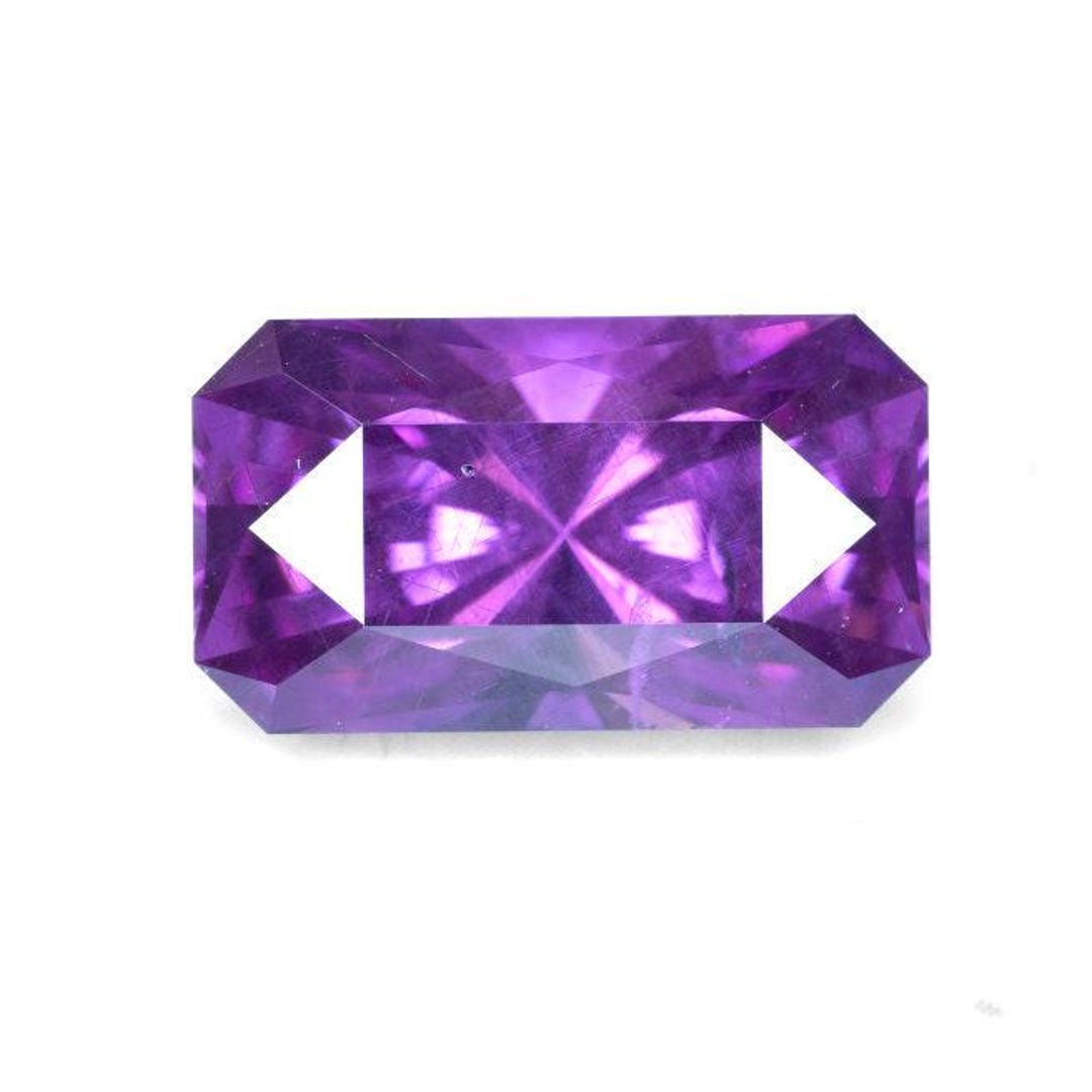 Color Change Pastel Pyrope Garnet, Tanzania 2.07 Ct Clarity SI2, Very ...