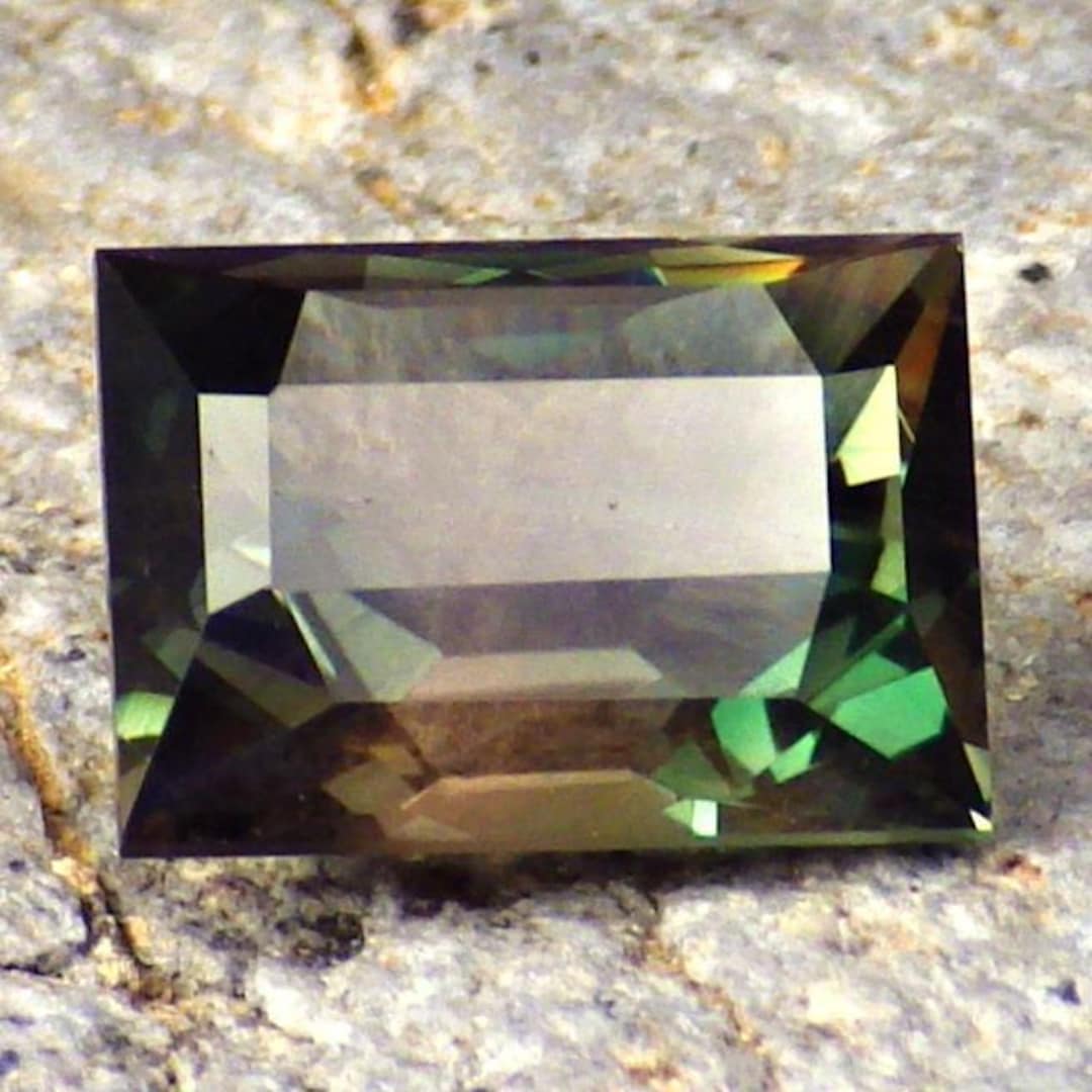 Emerald Green-teal Dichroic Schiller Oregon Sunstone 4.10 Ct Clarity ...