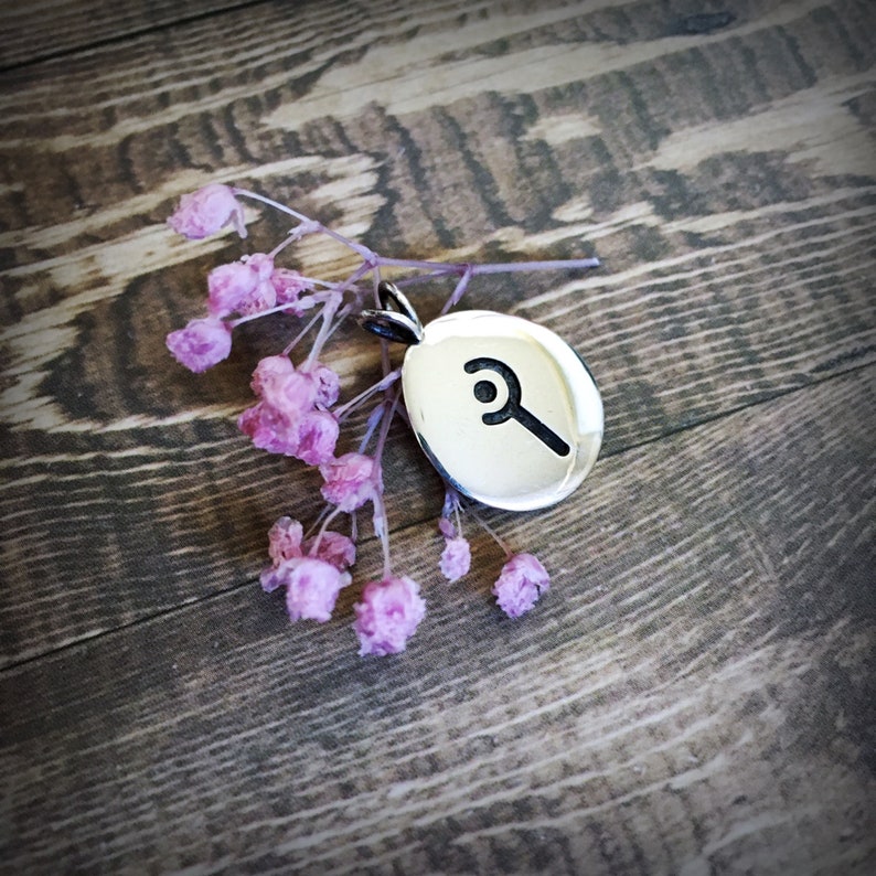 Final Fantasy 14 FFXIV White Mage WHM Job Stone Pendant - Etsy