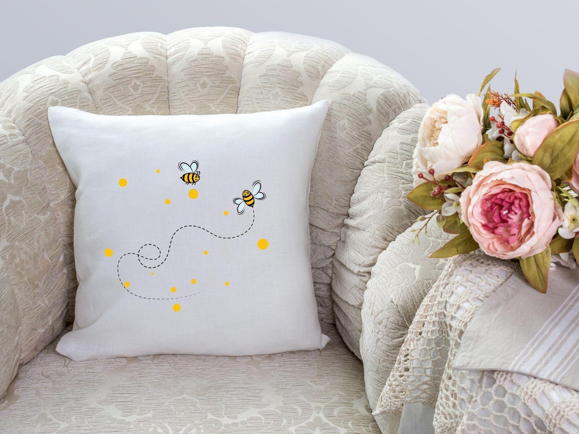 Flying Honey Bee SVG Bundle, Bee Trail Clipart (digital Download) - Etsy