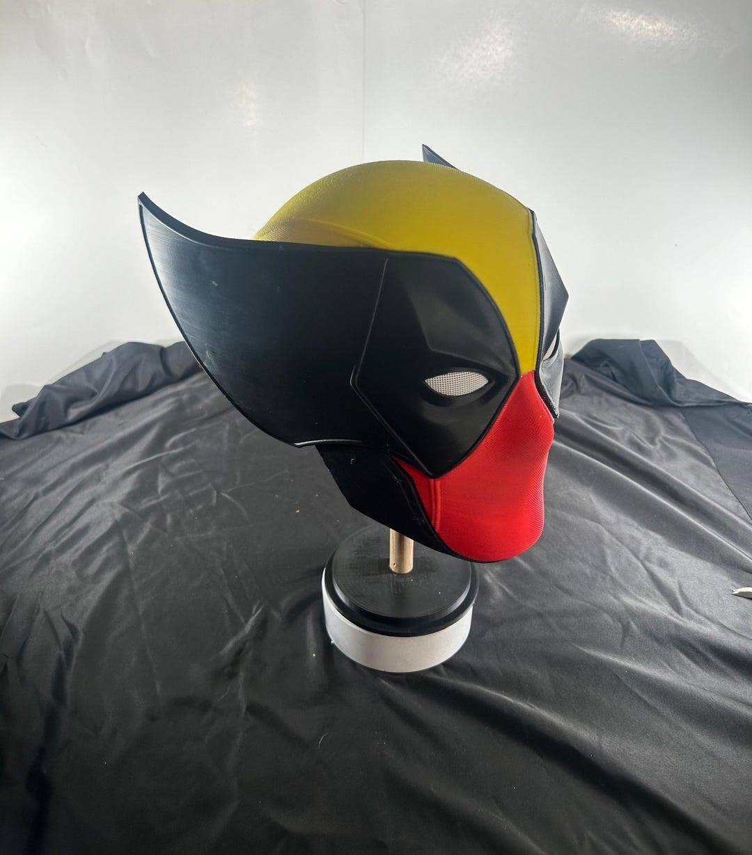 Wolverpool Mask - Etsy