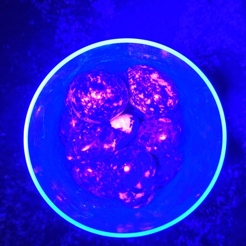 Yooperlite and FREE Uv Flashlight ,500 Carats of Uv Reactive Natural ...