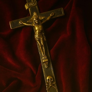 1920s Art Deco Crucifix | 4-inch Blue Skull | Museum-quality Gothic ...