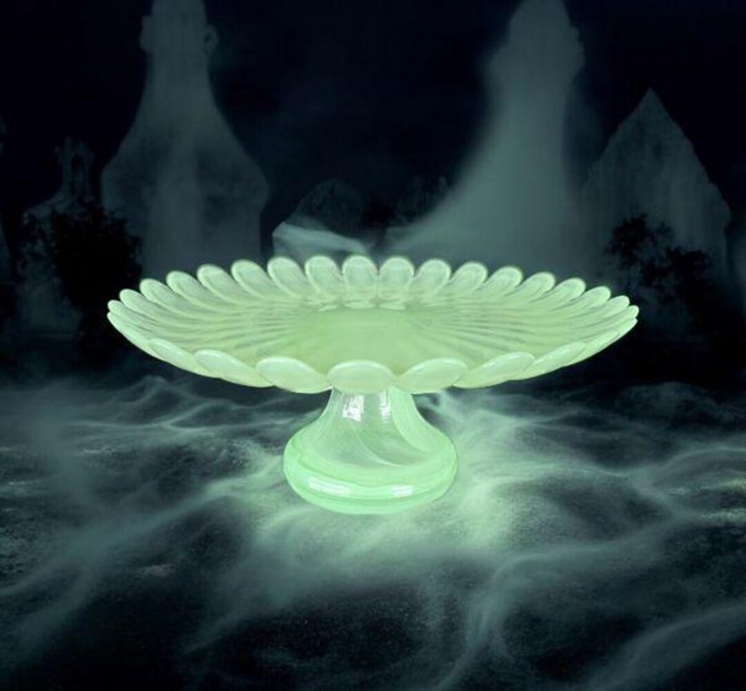 Fabulous Jadeite Green and White Swirl Flower Petals Pedestal Desert ...