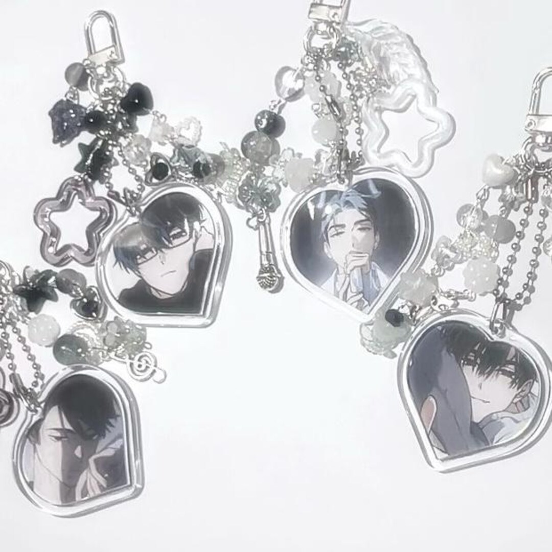 Alien Stage Ivan Photo Keychains - Etsy