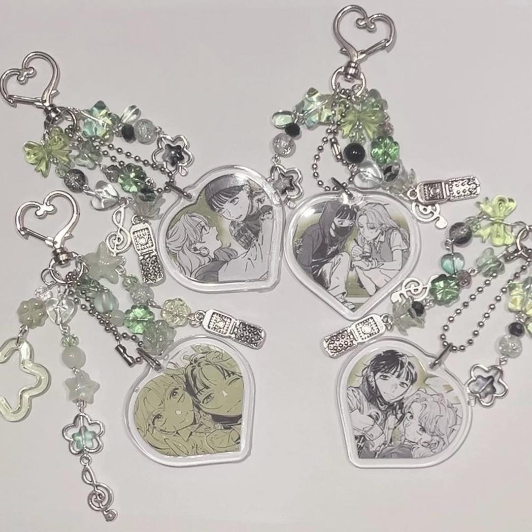 The Guy She Was Interested in Wasn't a Guy at All/green Yuri Keychains ...