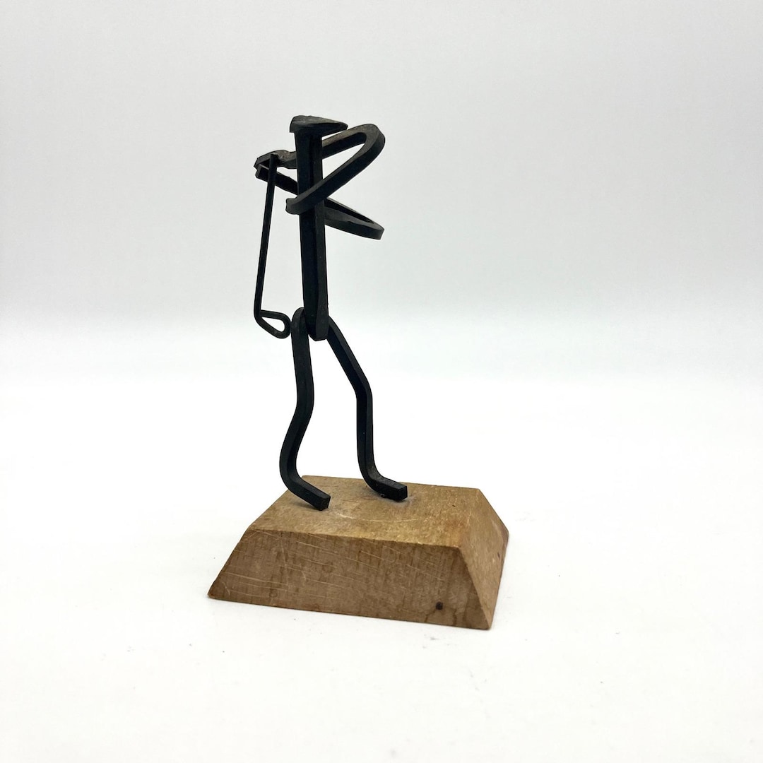 MCM Metal Golfer Sculpture Figurine Minimalist Iron Art Golf Player ...