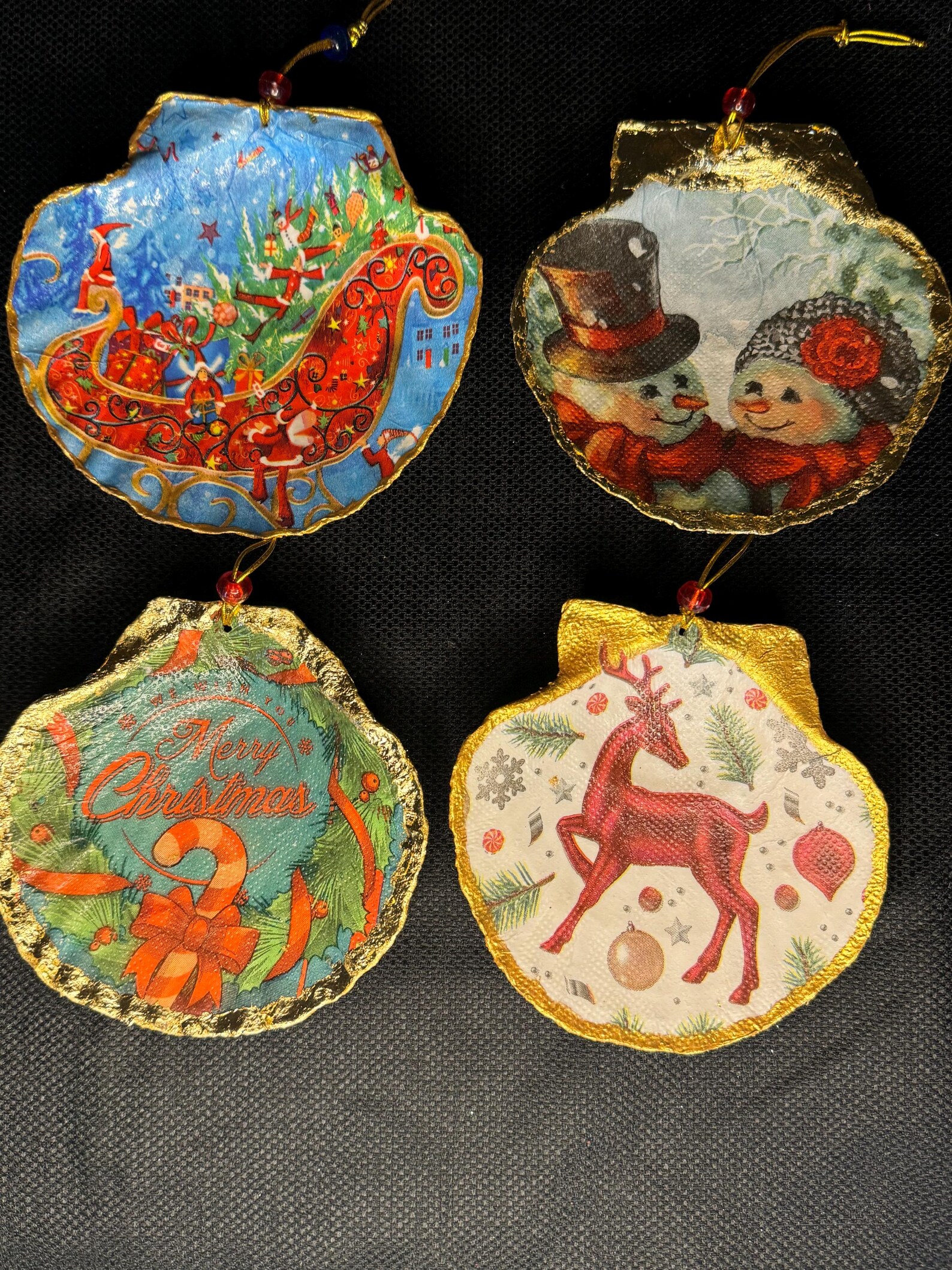 Decoupage and Hand Painted Sea Shells. Maybe Used Christmas Ornaments ...