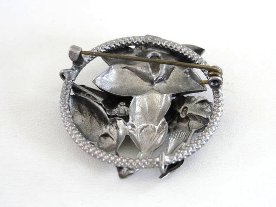 Tubular Flower Pin Silver Beautiful Vintage - Gem