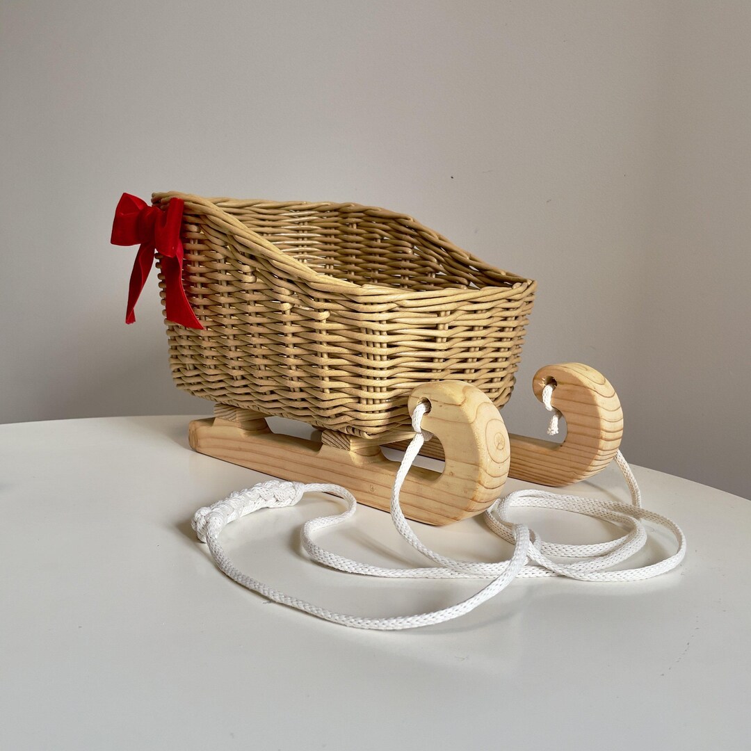 Handmade Wicker & Wooden Sleds – Christmas Decoration Sleigh for Winter ...