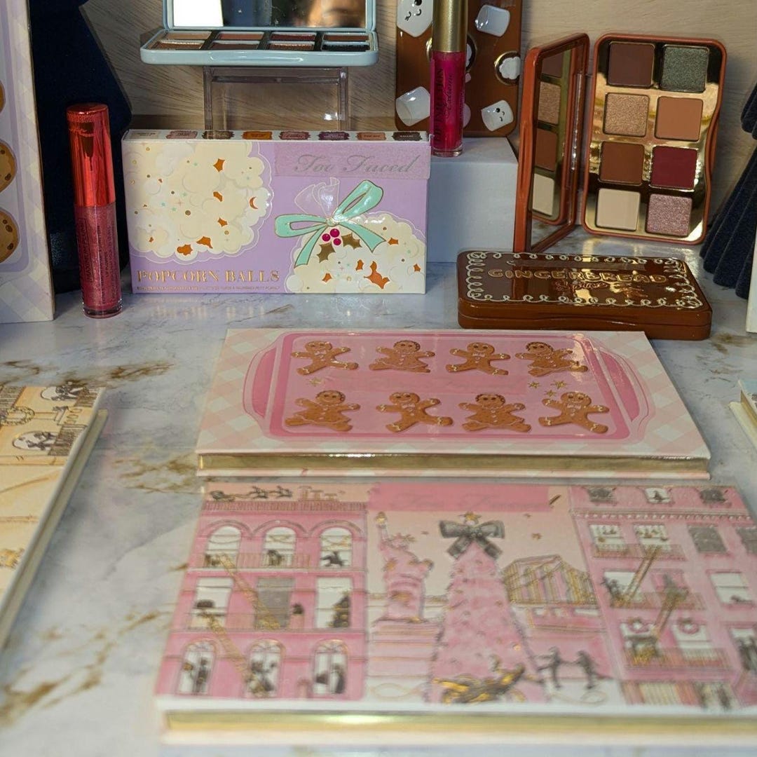 Christmas Themed Makeup Set - Etsy