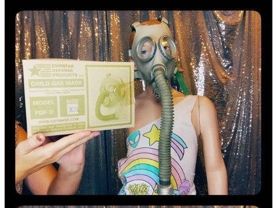 Vintage Child & Teen Sized Gas Mask - XXL - Costume - Kids - Dr. Who ...