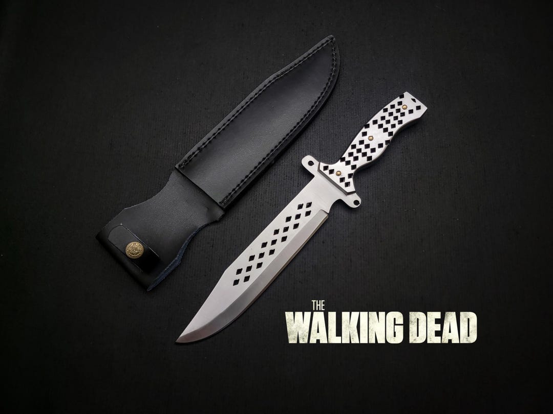 The Walking Dead: Daryl Dixon Diamond Knife Replica With Leather Sheath ...