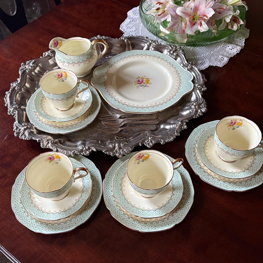 Vintage Circa 1939-1952 Paragon Tea Set for 4, Mint Green Polka Dot and ...