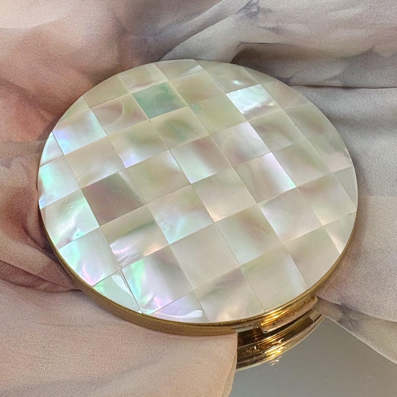 Vintage Powder Compact Pearl - Etsy UK