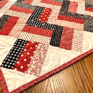Chevron Rail Fence Quilted Table Runner in Red, White and Black ...