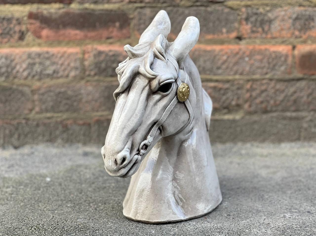 Concrete Well Face Horse Sculpture Stone Face Horse Decoration Outdoor ...