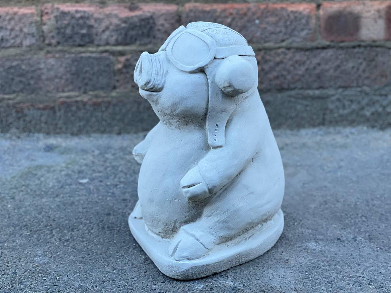 Stone Pig Statue Farm Animal Concrete Sculpture Aviator Pig Garden ...