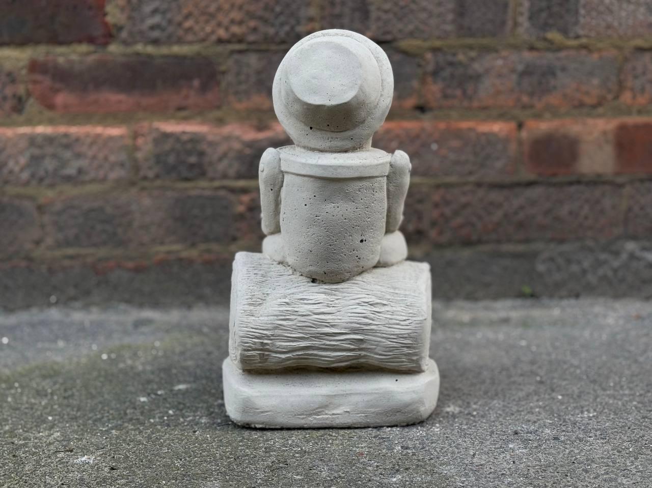 Garden Boy Statue Concrete Boy on Log Sculpture Stone Man Decoration ...