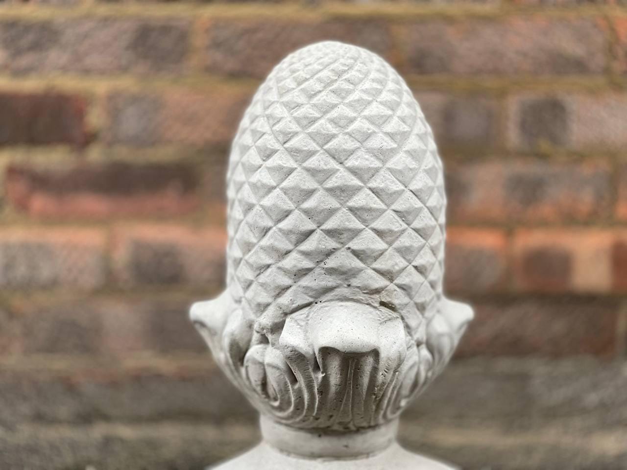 Large Acorn Statue Modern White Ball Statue Concrete Sphere Decoration ...