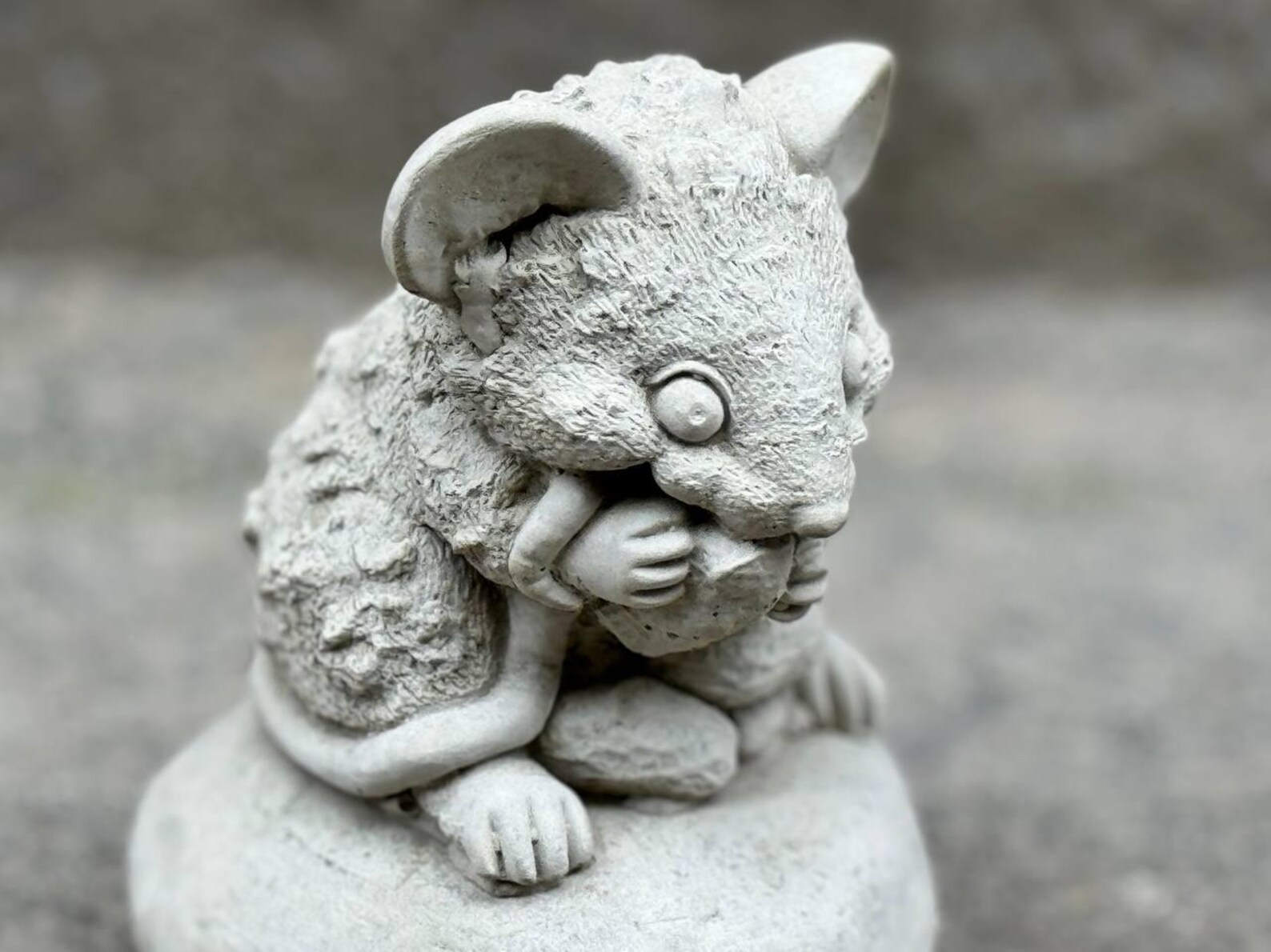 Concrete Mouse Statue Stone Sitting Mouse Figurine Cement Animal ...