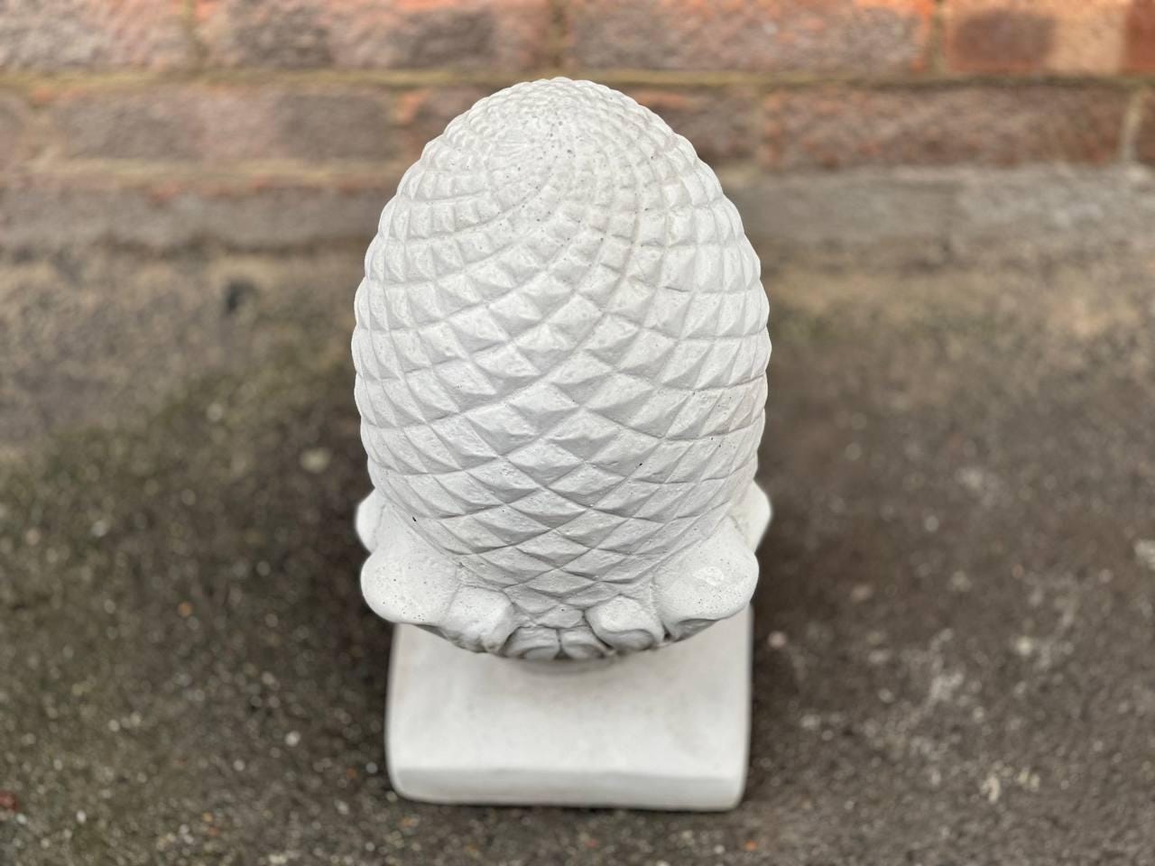 Large Acorn Statue Modern White Ball Statue Concrete Sphere Decoration ...