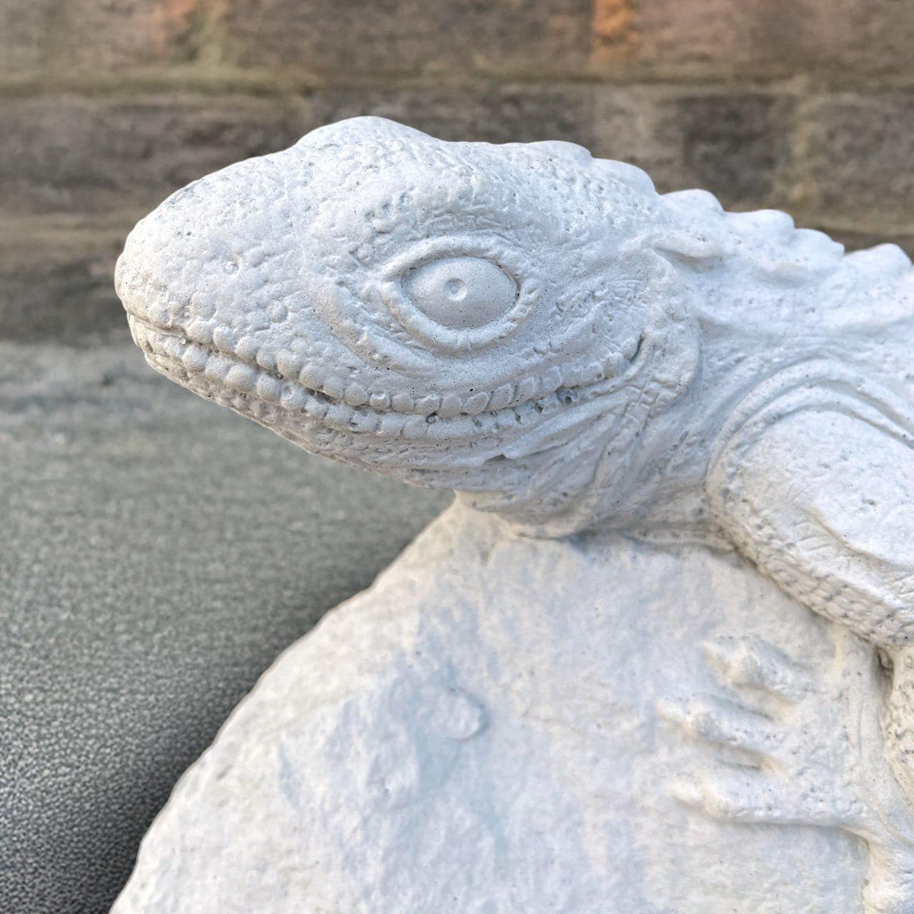 Garden Lizard Sculpture Concrete Iguana Statue Stone Reptile Decoration ...